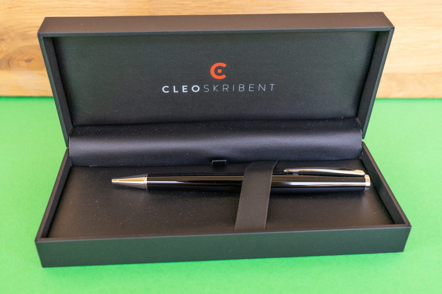 Cleo Skribent Classic Palladium - noble ballpoint pen under test